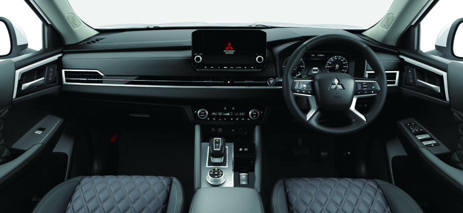 The all new Outlander interior